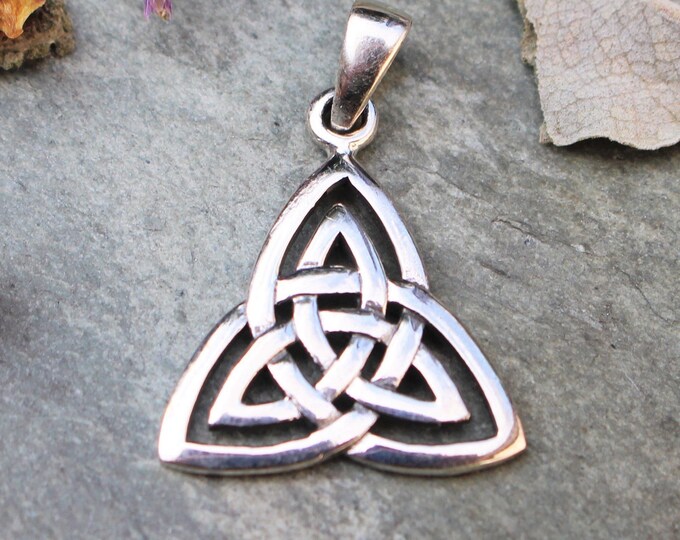 Sterling Silver Double Celtic Knot Triquetra Pendant - Etsy