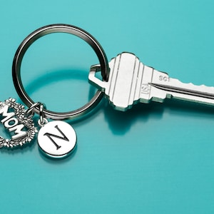 Mom Keychain, Mom Key Ring, Mom Wreath, Mom Heart, Initial Keychain ...