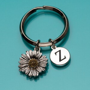Daisy Keychain, Daisy Key Ring, Flower Keychain, Garden Keychain ...