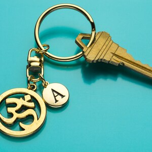 Om Symbol Keychain, Gold Om Symbol Key Ring, Yoga Charm, Initial ...