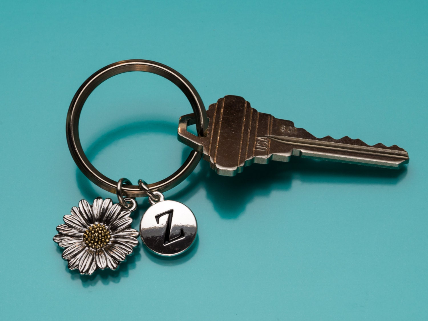 Daisy Keychain, Daisy Key Ring, Flower Keychain, Garden Keychain ...
