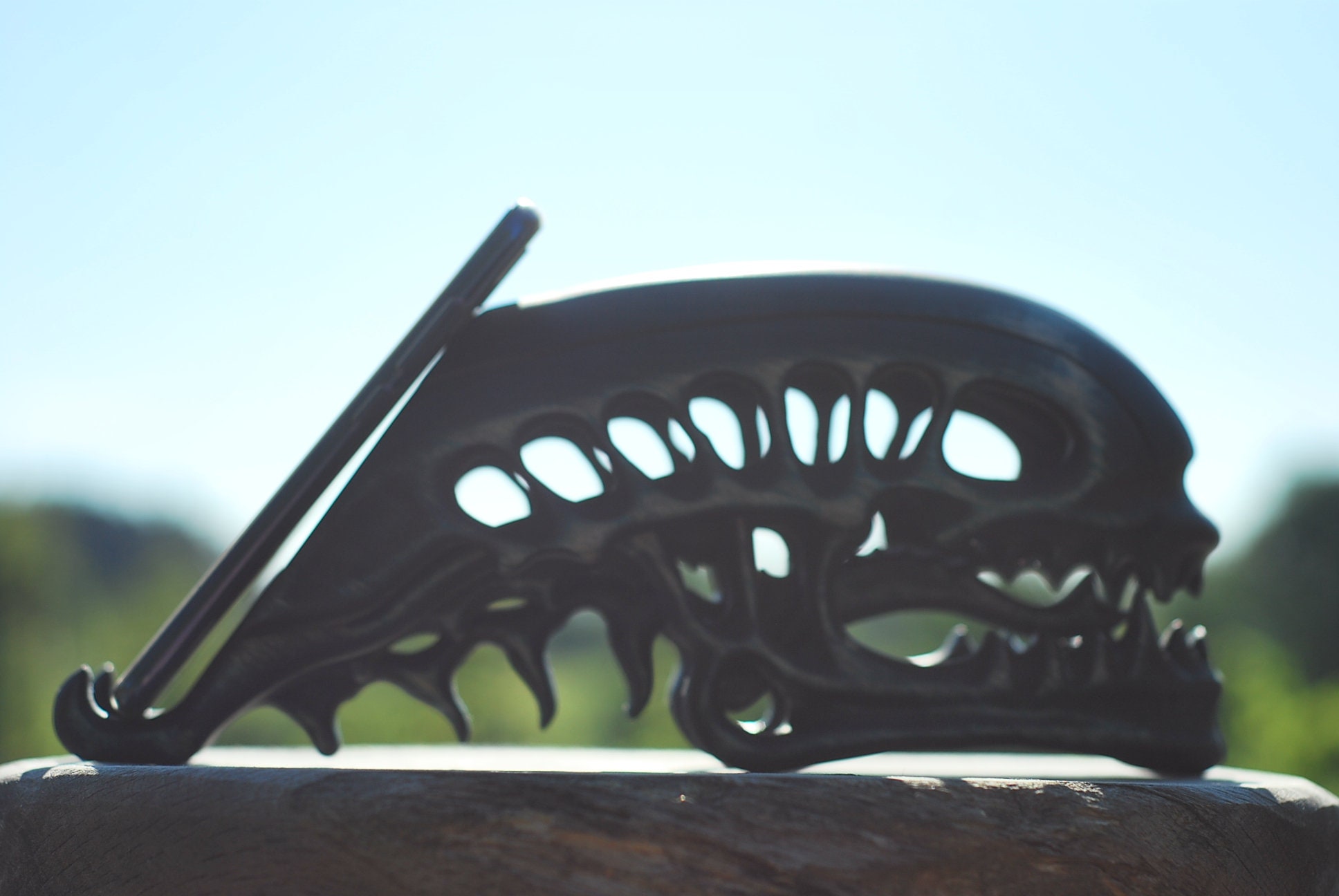 Alien Skull Wooden iPhone Stand iPad Wood Phone Holder Space Decor ...