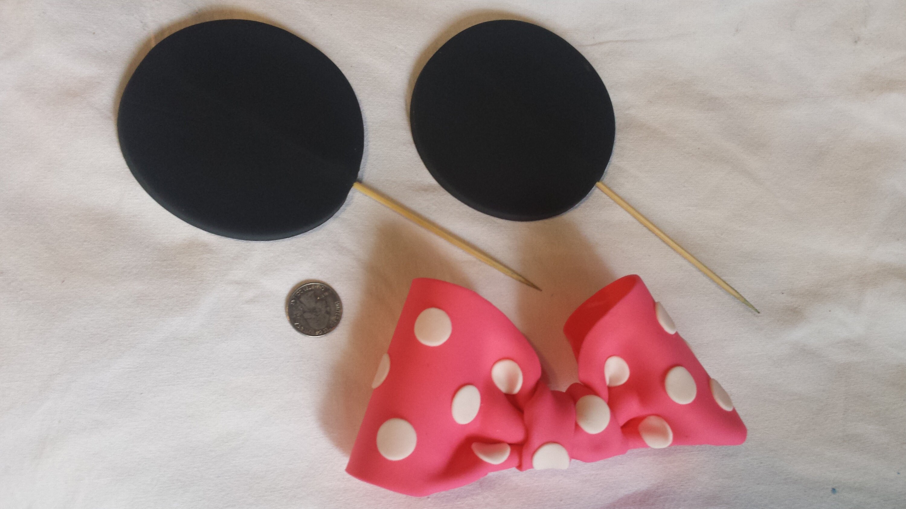 Fondant Minnie Mouse Inspired Bow and Ears Cake Toppers - Etsy