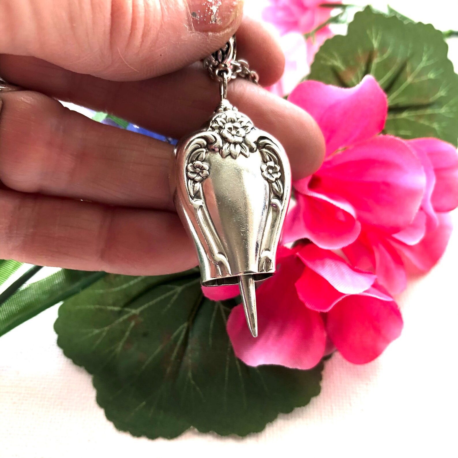 Daybreak 1952 Bell Knife Necklace Knife Handle Bell Necklace Silverware ...