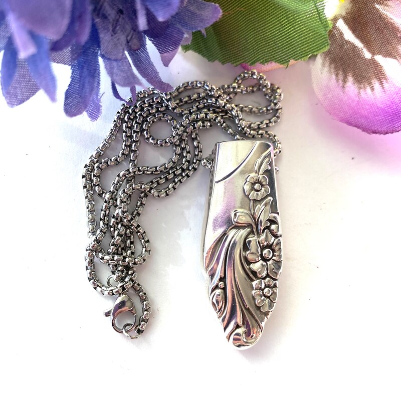 Diffuser Necklace - Etsy