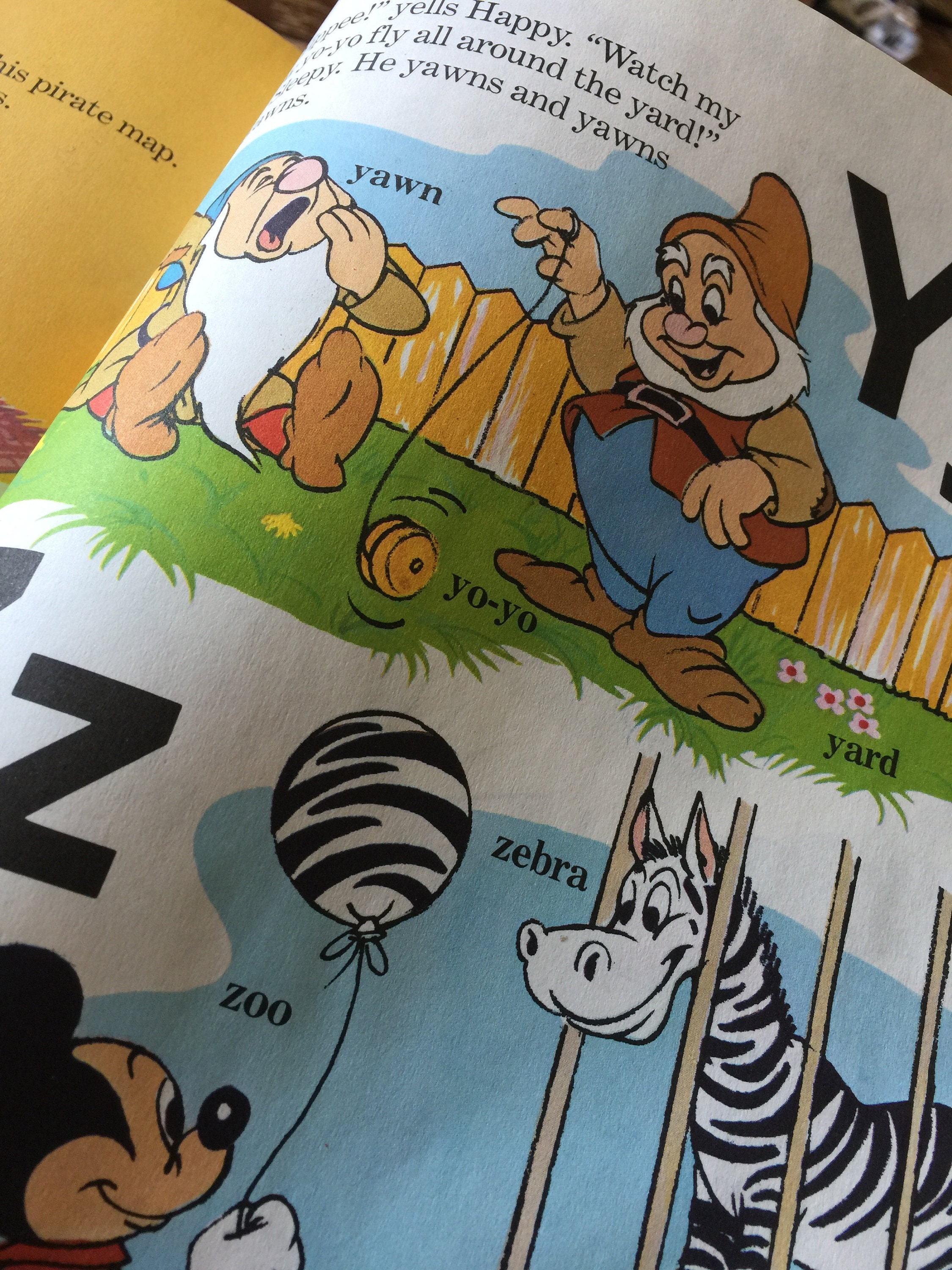 Vintage Walt Disney A-Z children's book vintage | Etsy
