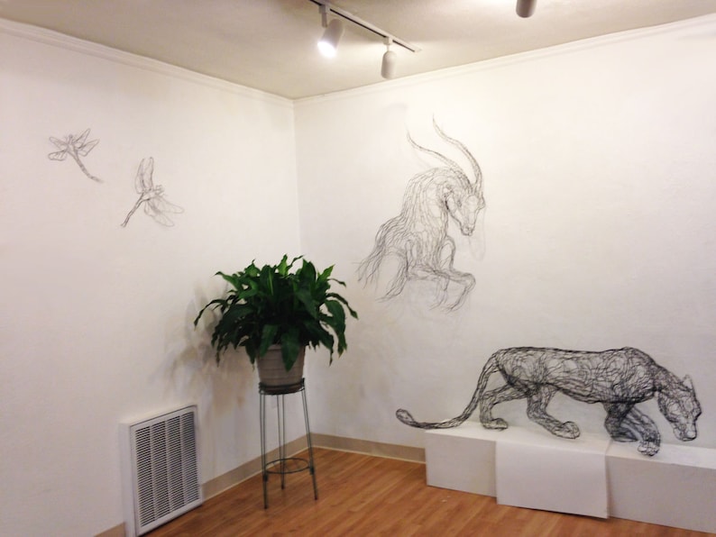 Ibex 48 Wire Wall Art de Elizabeth Berrien - Etsy España