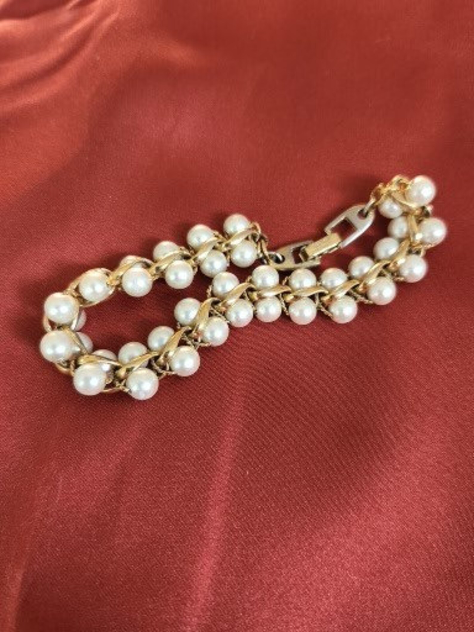Napier Pat Pend Faux Pearl and Gold Tone Vintage Twist Bracelet - Etsy