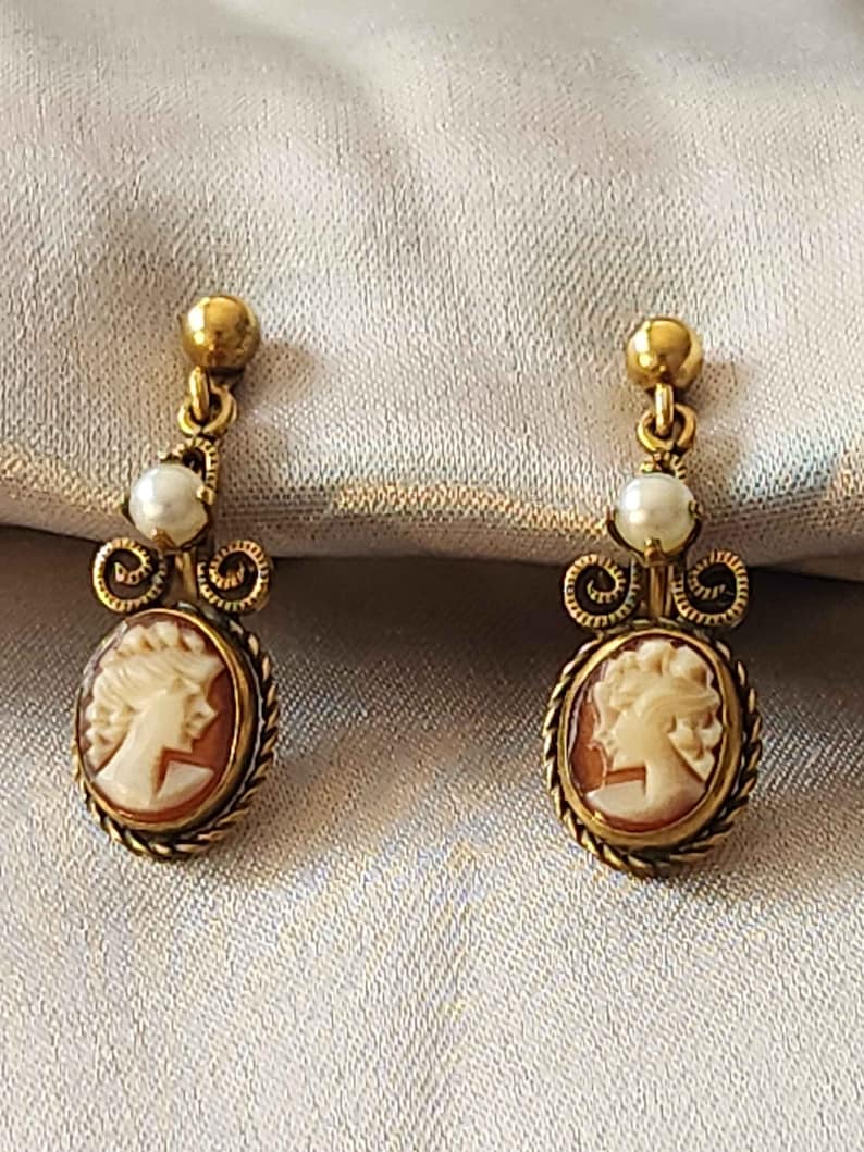 Van Dell 1/20 12k Gold Filled Cameo Vintage Screw Back Earrings - Etsy