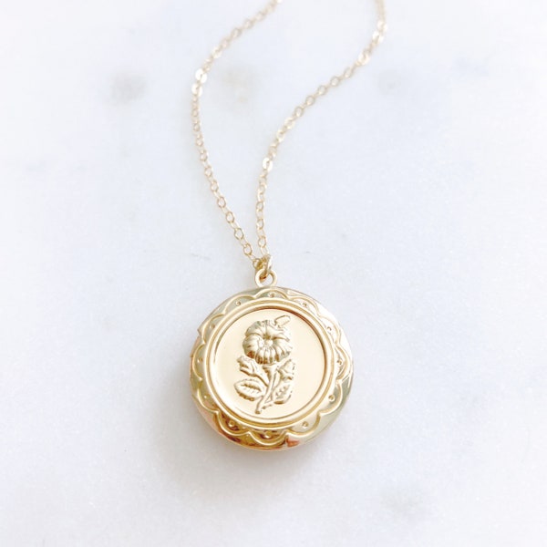 Gold Locket Necklace - Etsy
