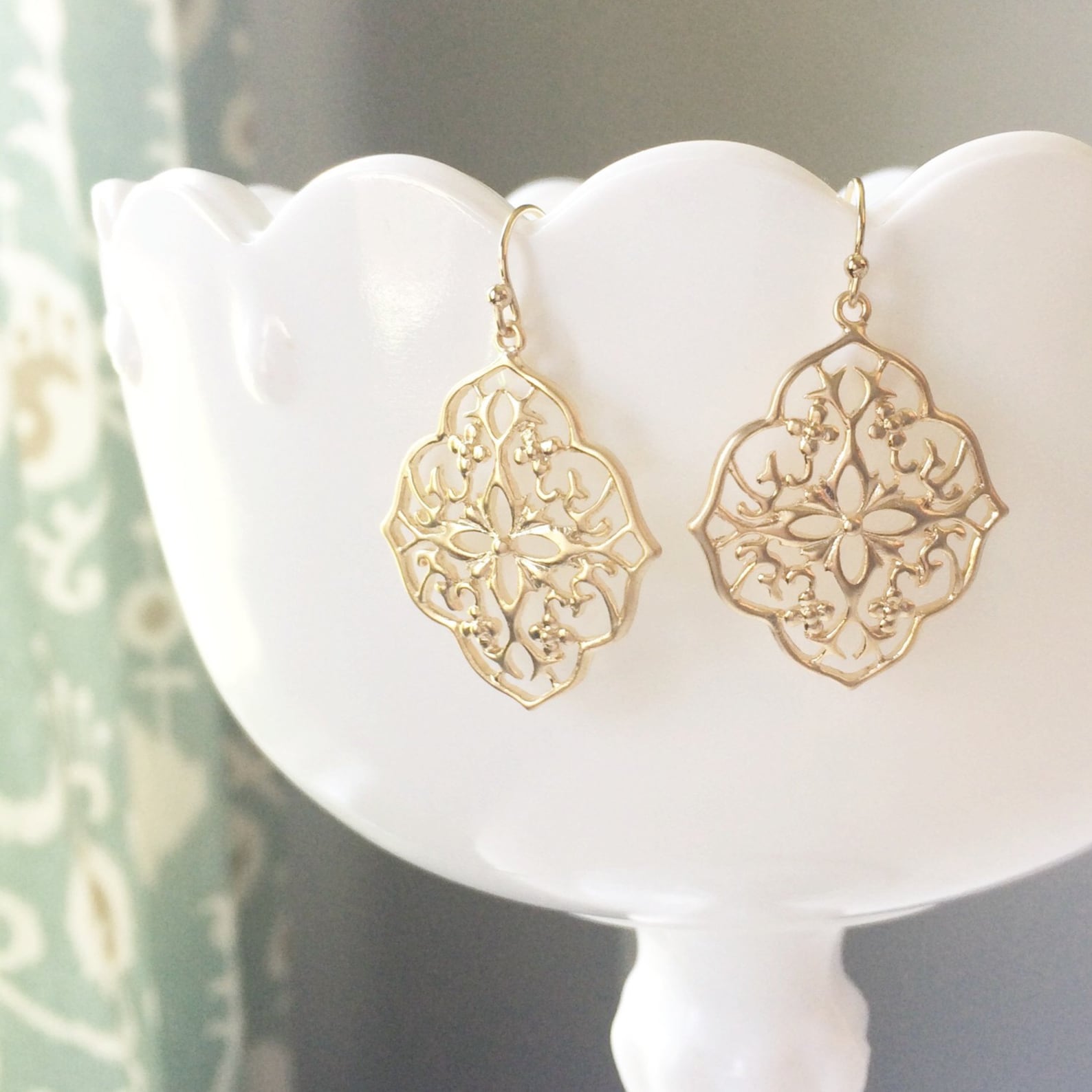 JASMINE Gold Floral Filigree Earrings Gold Quatrefoil - Etsy