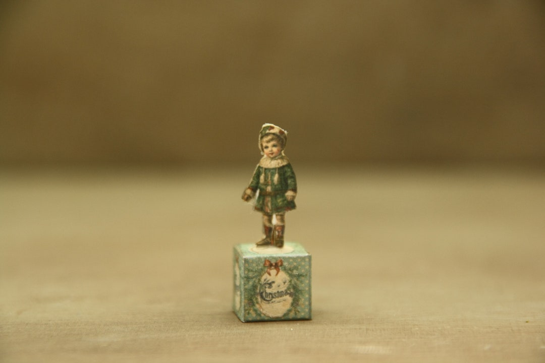 1167 Dollhouse Miniature Decoration Block Christmas Helper 1:12 - Etsy