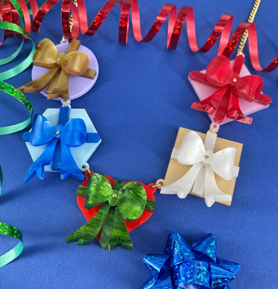 3D Present Necklace, Plastic Jewellery, Christmas Jewellery, Handmade ...