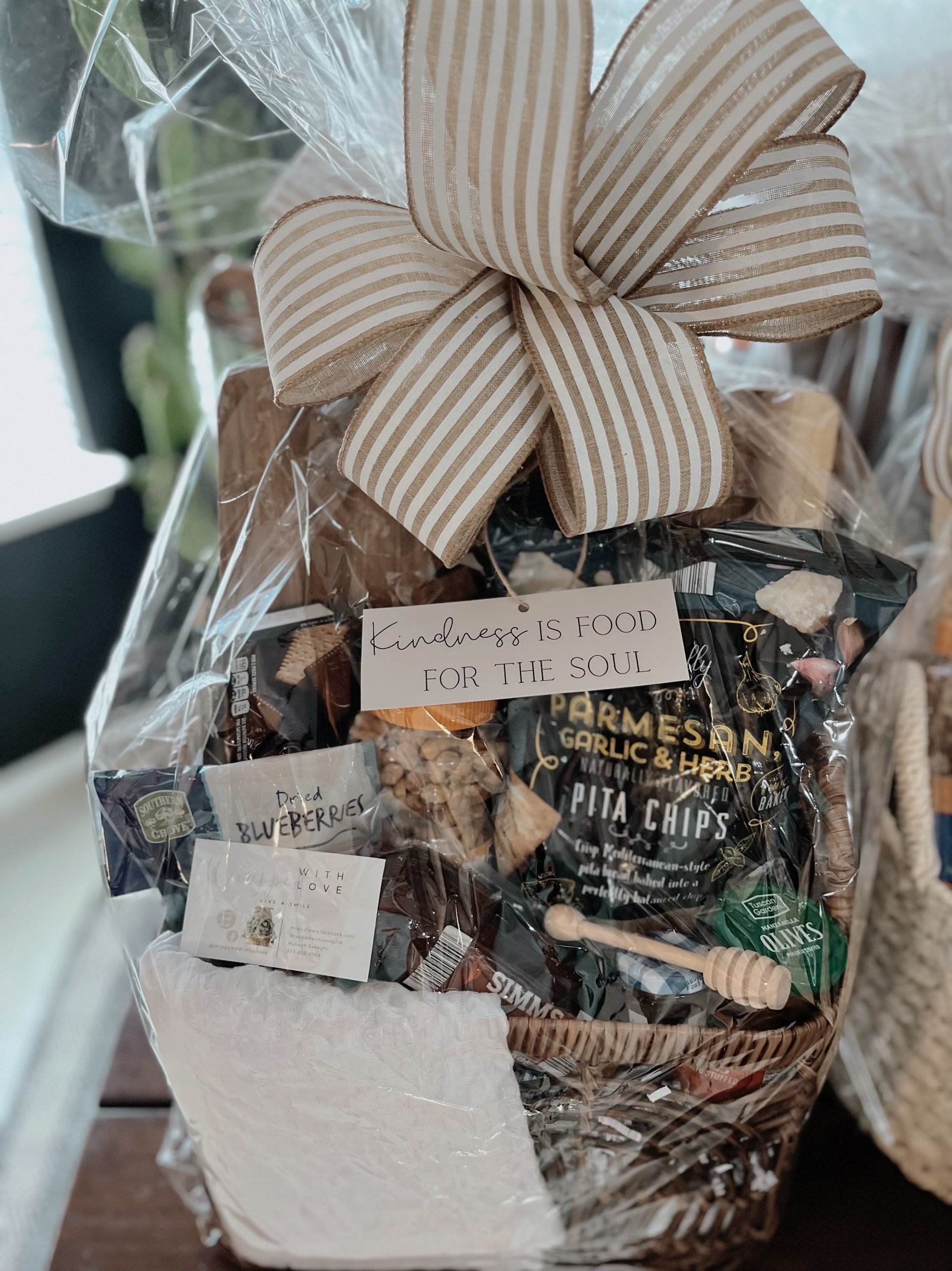 House Warming Welcome Appreciation Gift Basket - Etsy