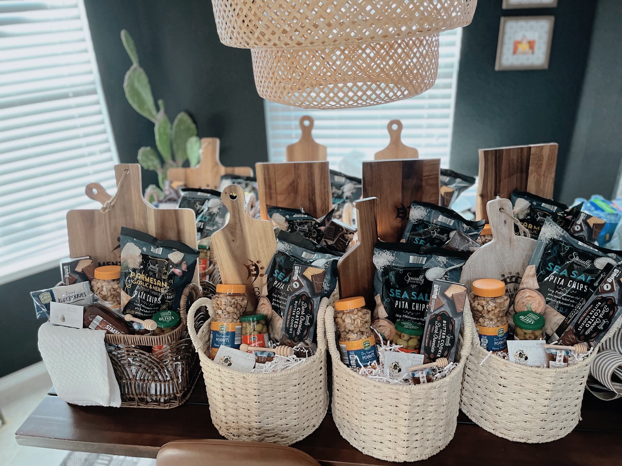 House Warming Welcome Appreciation Gift Basket - Etsy