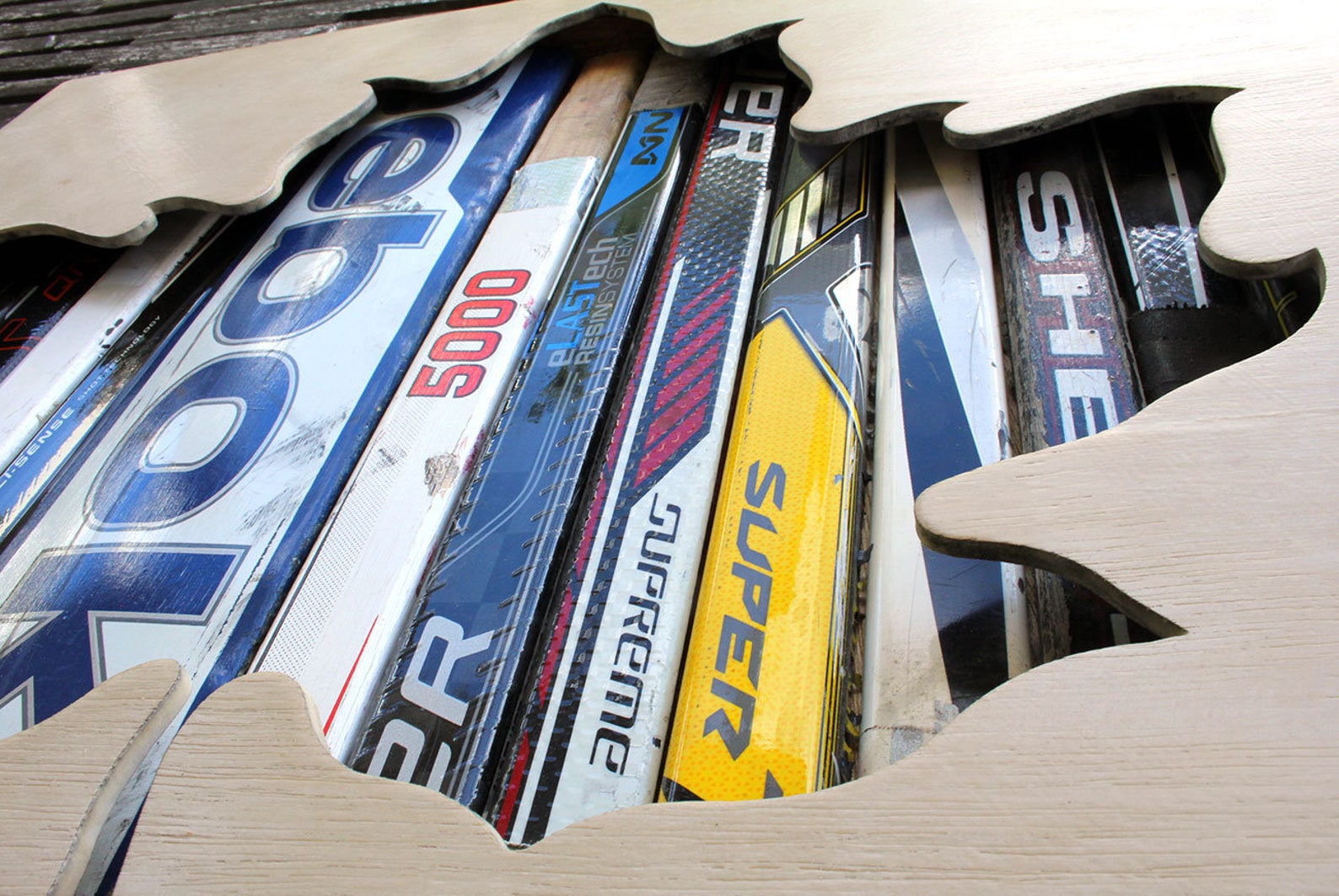 22 X 18" Maple Leaf Hockey Stick Shadow Box - Etsy