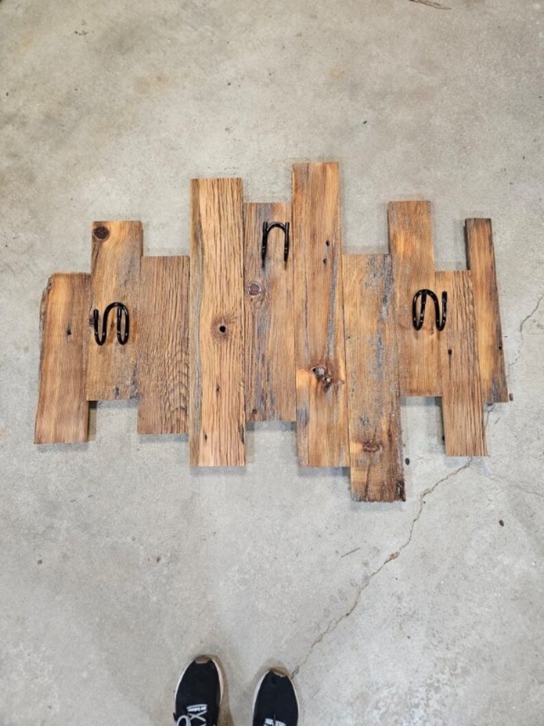 Rustic Barn Wood Hat/cowboy Hat Rack - Etsy