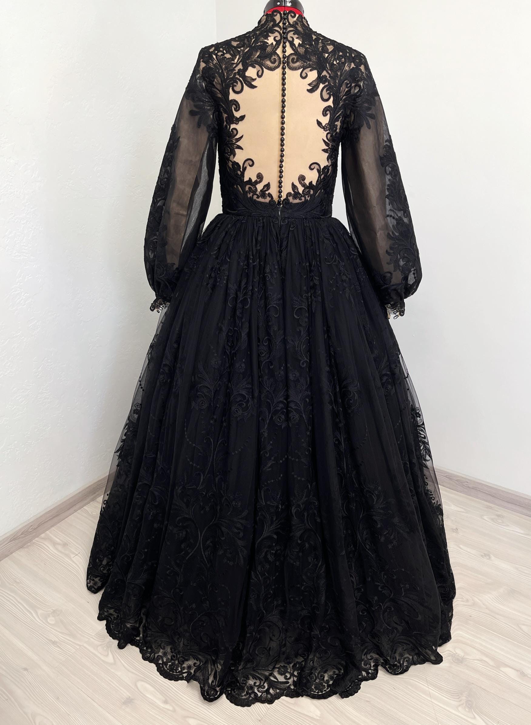 Black Basque Waist Gothic Wedding Dress, Vintage Style Lace Dress ...