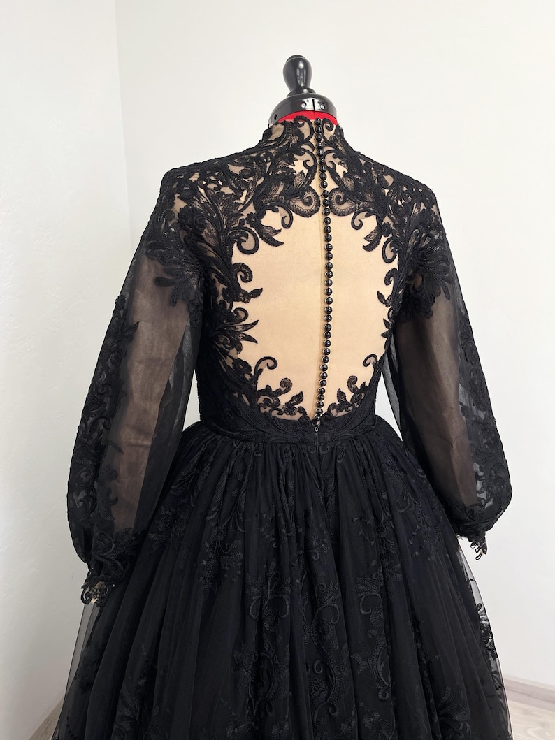Black Basque Waist Gothic Wedding Dress, Vintage Style Lace Dress ...