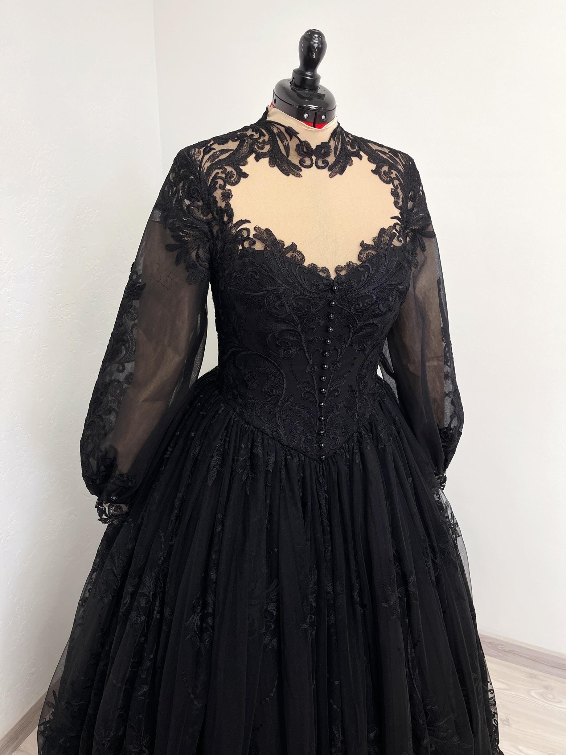Black Basque Waist Gothic Wedding Dress, Vintage Style Lace Dress ...