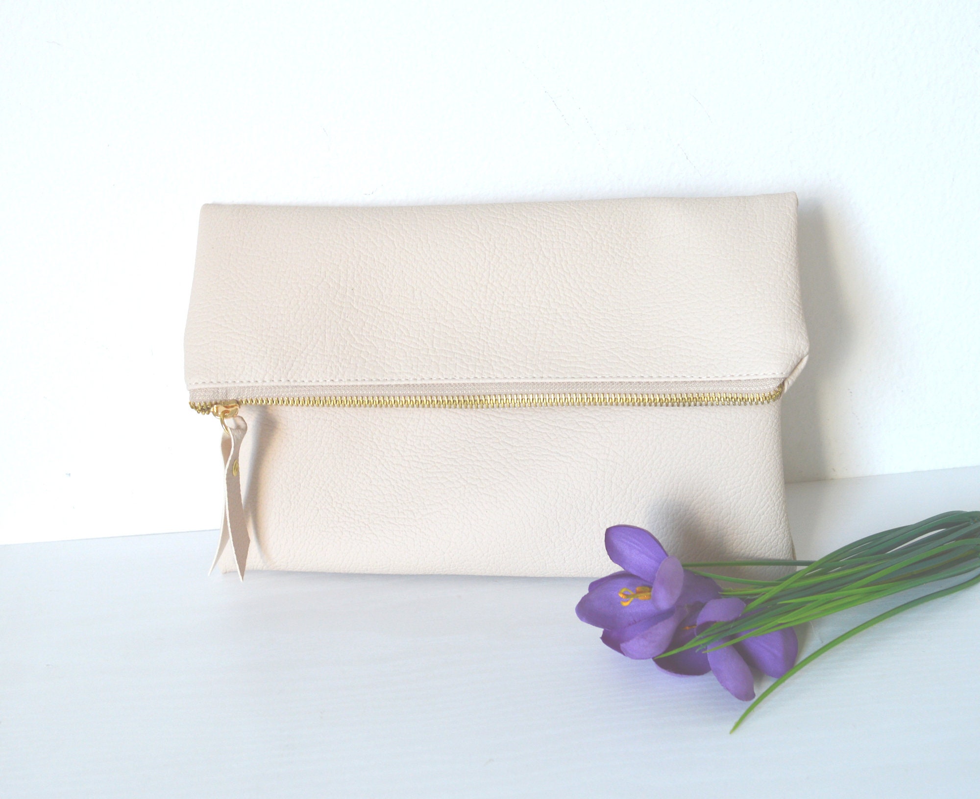 Set of 4 Foldover Clutches in Cream Color / Bridesmaid Gifts - Etsy