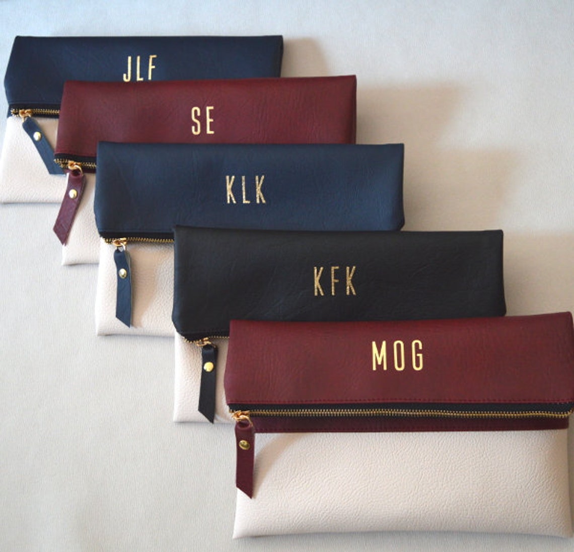 Set of 5 Personalized Clutches / Bridesmaid Gift / Monogrammed - Etsy