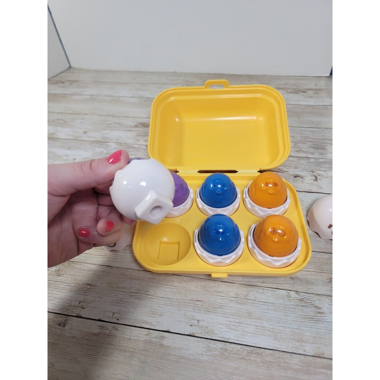 1993 Vintage Tomy Hide N Squeak Eggs Shape Color Sorting Carton ...
