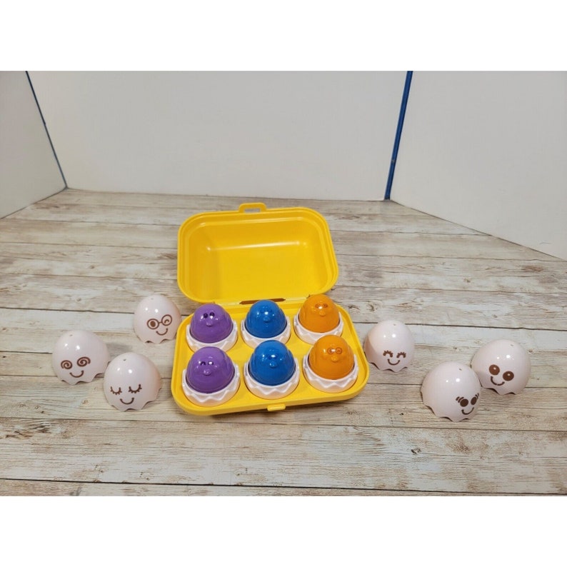 1993 Vintage Tomy Hide N Squeak Eggs Shape Color Sorting Carton ...