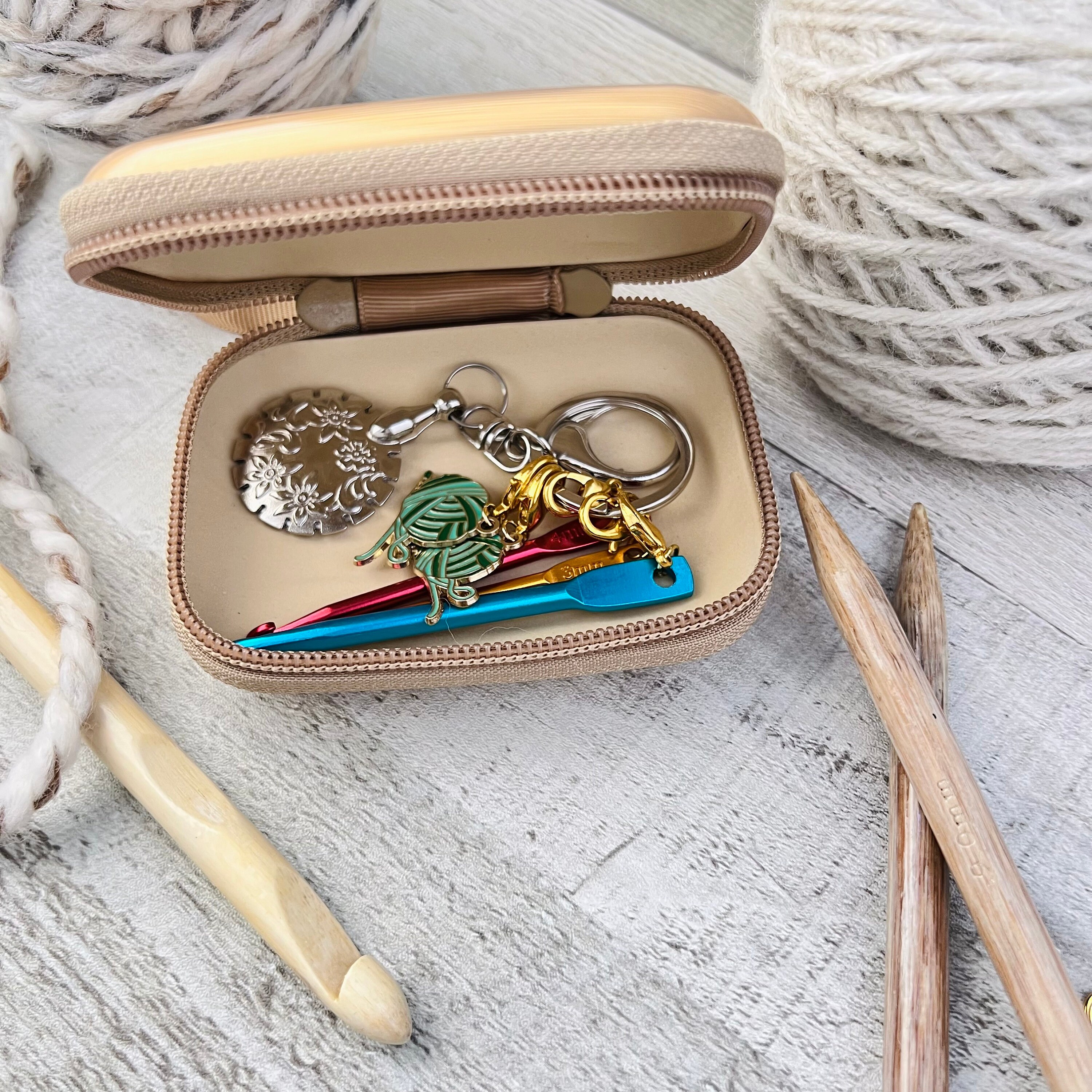 Zippered Notions Storage Case, Knitting & Crochet Wristlet Hard Case ...