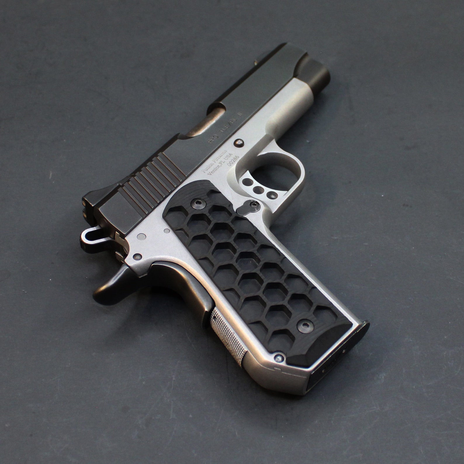 DURAGRIPS 1911 Bobtail VBob Carry Cut Custom Grips Wasp | Etsy