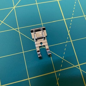 Metal 1/4" Quilting Foot With Pivoting Marks for Brother Sewing Machine ...
