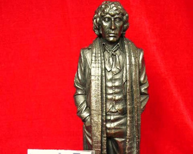 Dr Who Tom Baker Figurine Limited Edition Only 1000 Made by LEGENDS ...