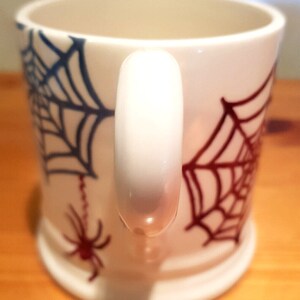 Emma Bridgewater Halloween Mug Spiders Cobwebs 1/2 Pint Creepy New G2 ...