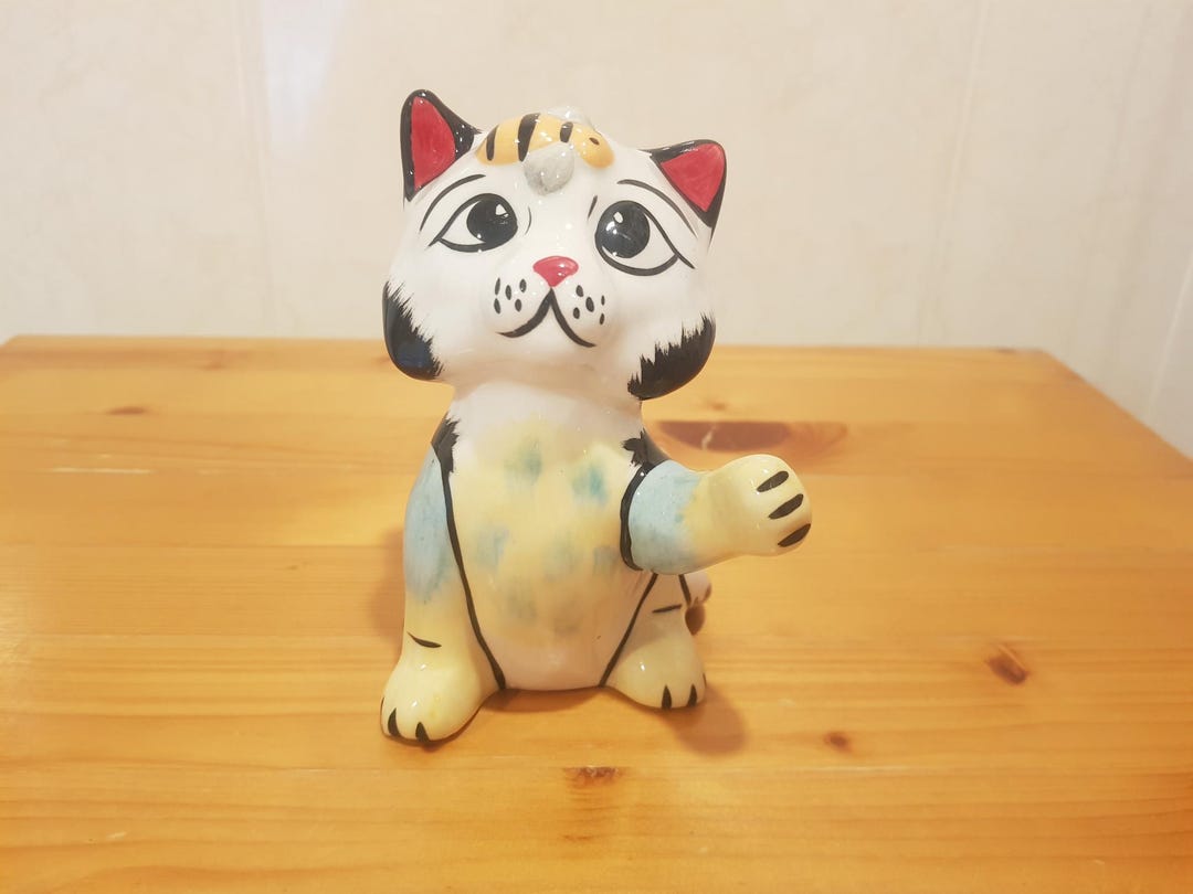 Lorna Bailey Cat Gizmo With Buzzy Bee Signed Underneath - Etsy