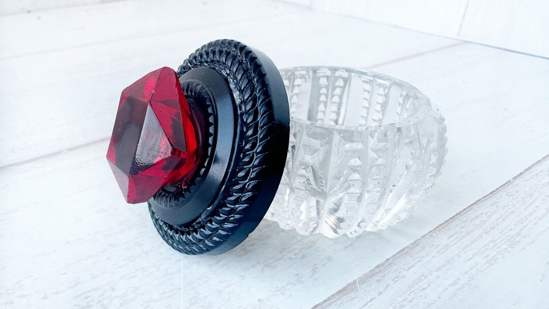 Vintage Salt Cellar Trinket Box…black and Ruby Red - Etsy