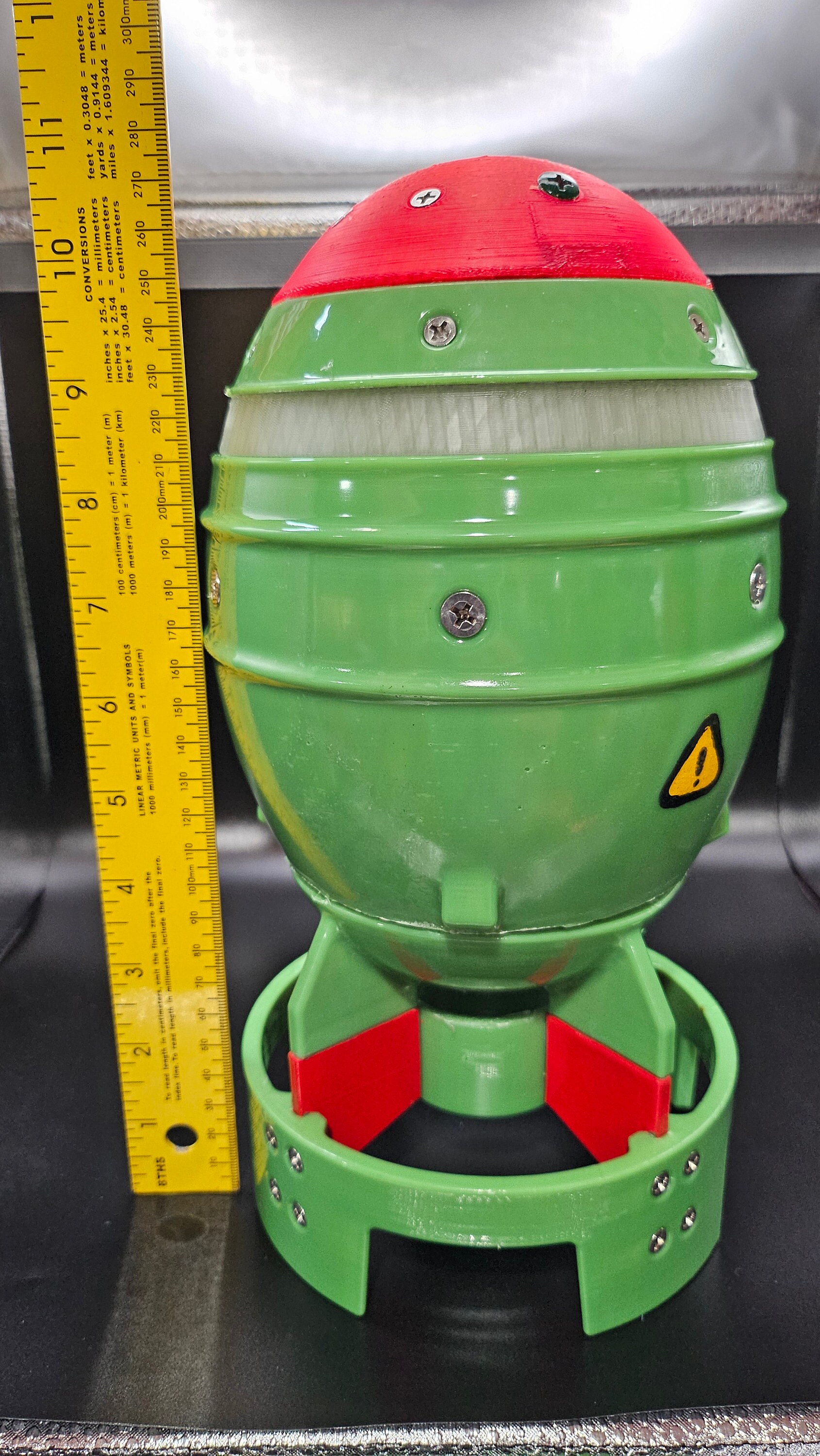 Fallout 4 Mini Nuke NIGHT LIGHT Color Changing Glow in the Dark Table ...