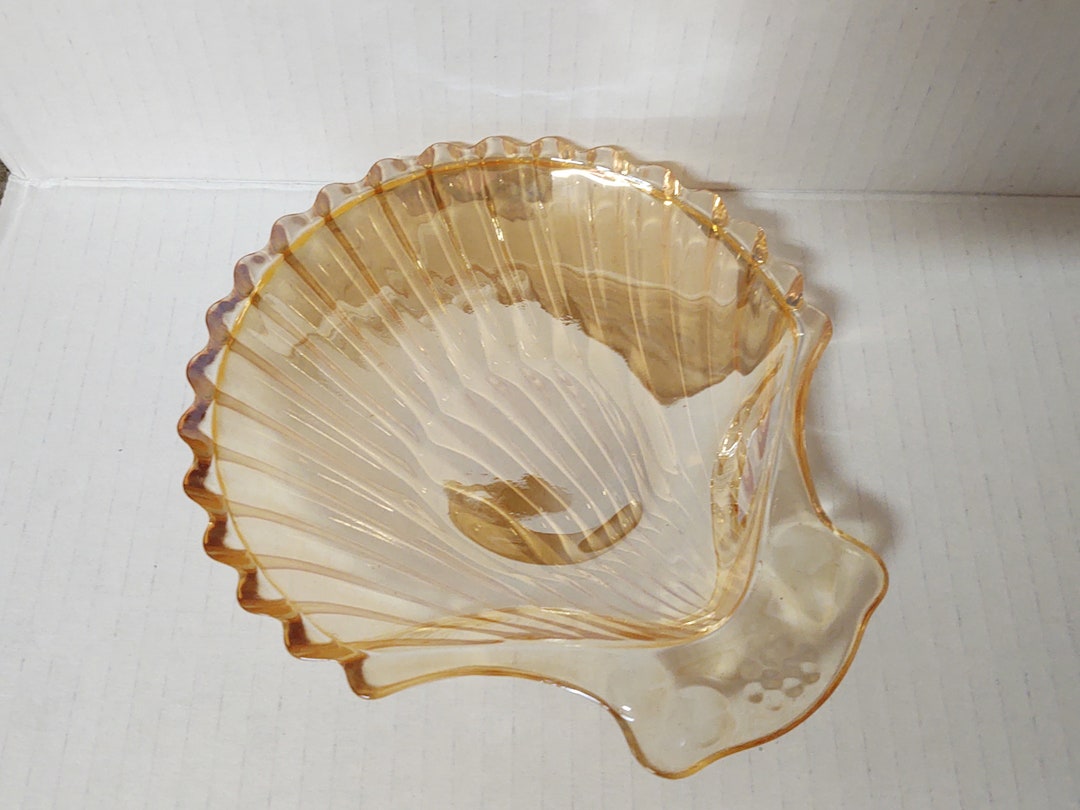 Vintage Carnival Glass Shell Dish - Etsy