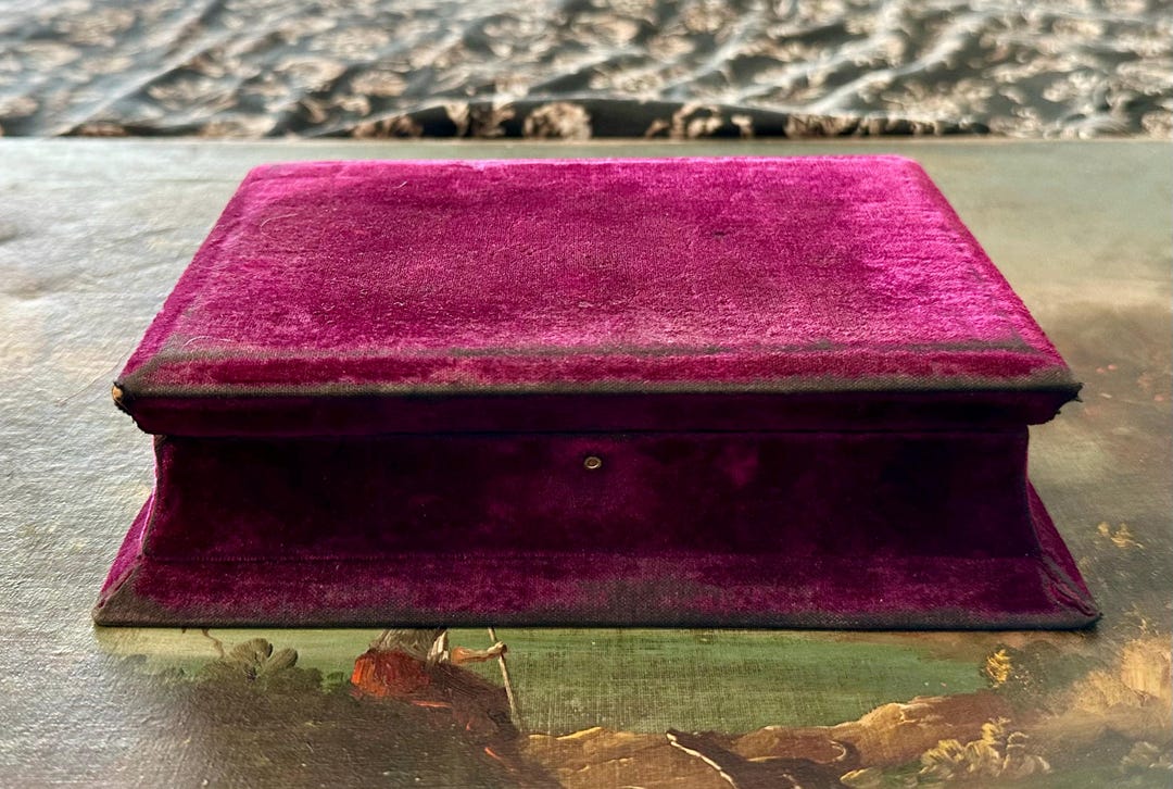 Antique French Velvet Box - Etsy