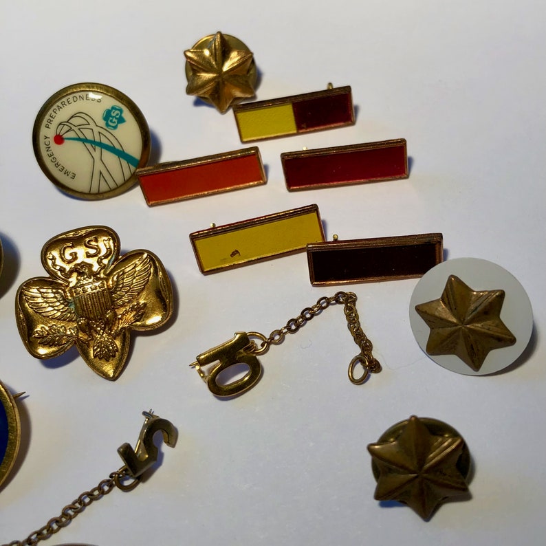 1960s and 1950s Girl Scout Pins, Assorted Lot of 15, Membership Pin ...