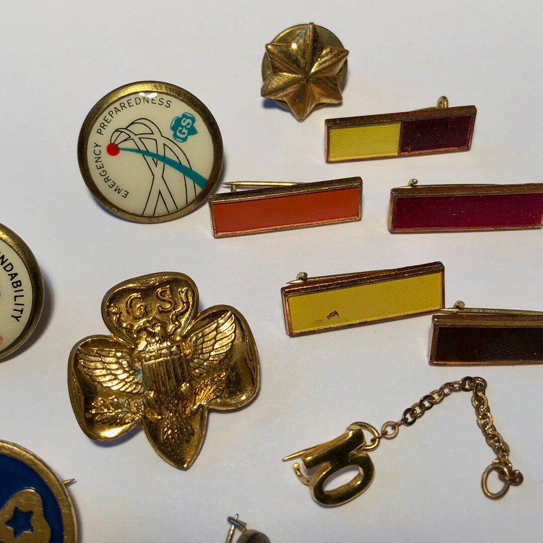 1960s and 1950s Girl Scout Pins, Assorted Lot of 15, Membership Pin ...
