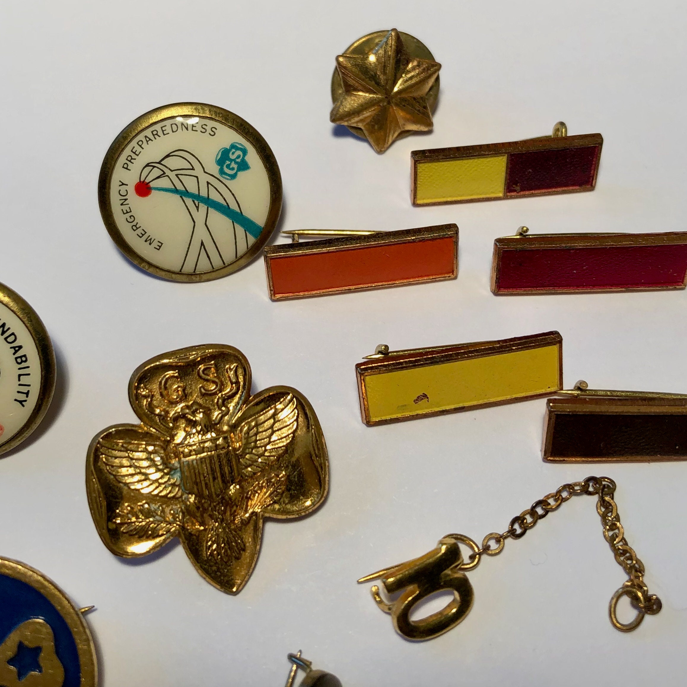 1960s and 1950s Girl Scout Pins, Assorted Lot of 15, Membership Pin ...