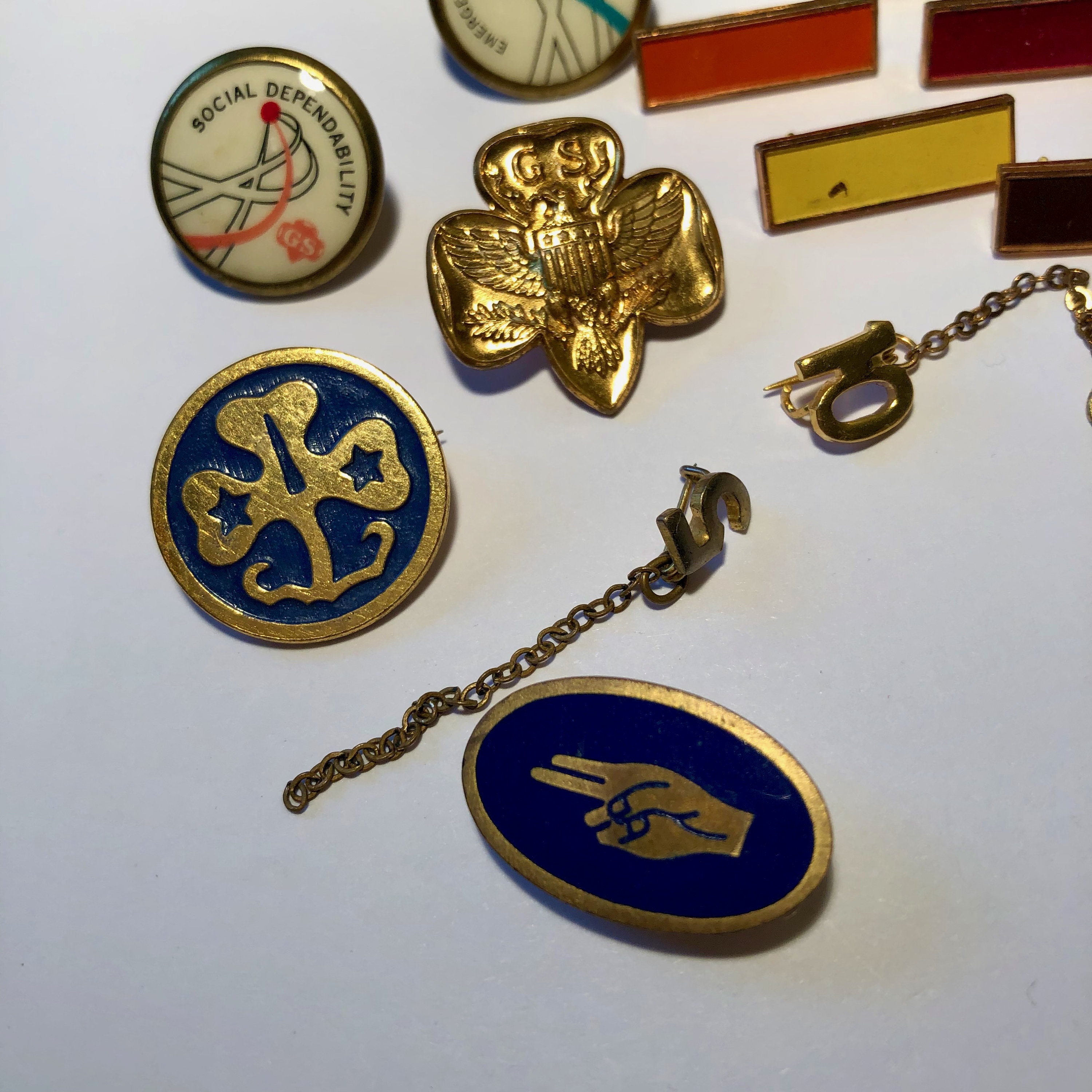 1960s and 1950s Girl Scout Pins, Assorted Lot of 15, Membership Pin ...