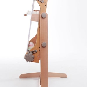 Ashford 32" Rigid Heddle Loom With Stand and 2nd Reed - FREE Shipping ...