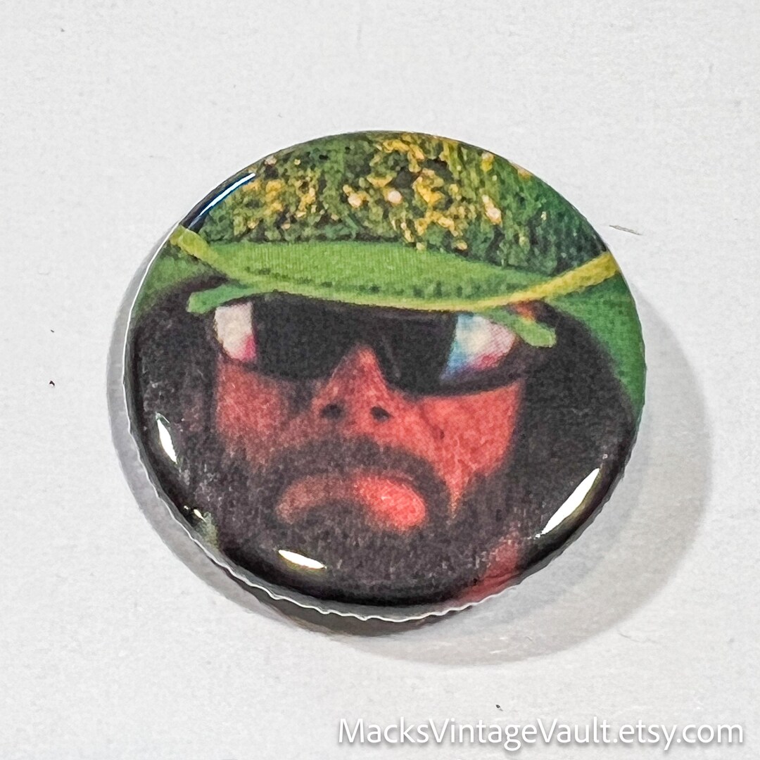 MACHO MAN Randy Savage, WWF Wrestler - 1.25" Pinback Button Handmade ...