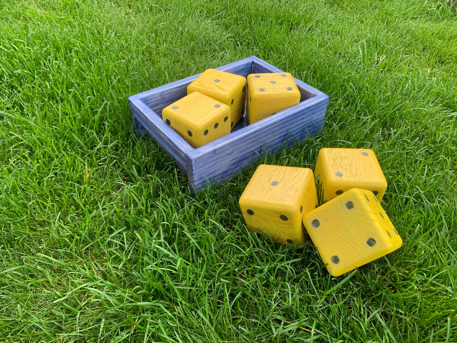 Hand Crafted Oak Lawn Dice With Carrying Tray - Etsy