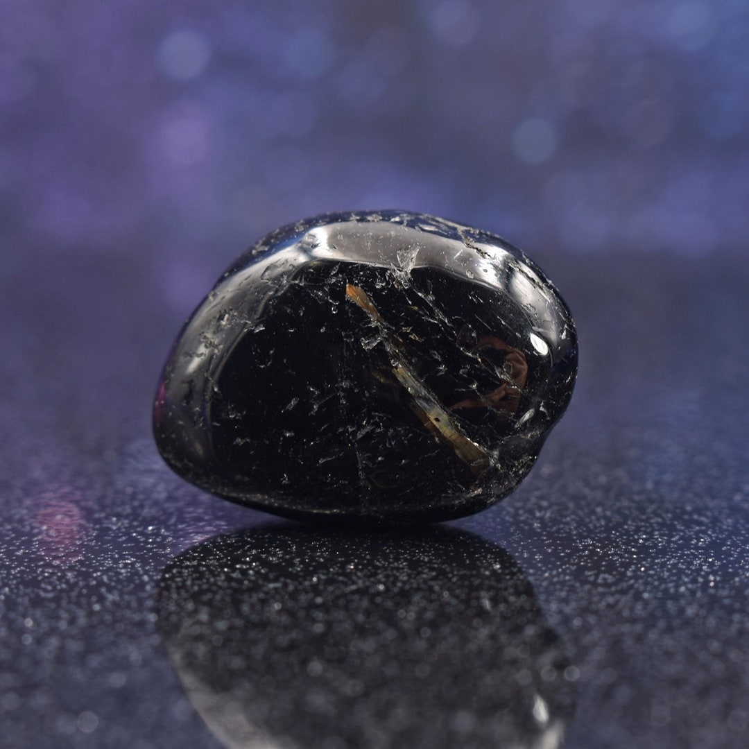 Genuine Nuummite From Greenland | Rare | 1.31" | 24.8 Grams - Etsy
