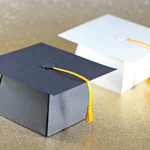 SVG File: 3D Graduation Cap Gift Box / Favor Box / Treat Box With Paper ...