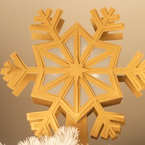 3D Snowflake Tree Topper SVG Cut File - Paper Christmas Tree Topper SVG ...