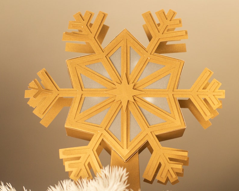 3D Snowflake Tree Topper SVG Cut File - Paper Christmas Tree Topper SVG ...