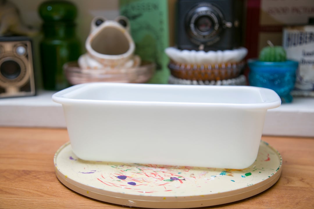 Vintage Plain White Milk Glass Pyrex Loaf Pan #913 - Etsy